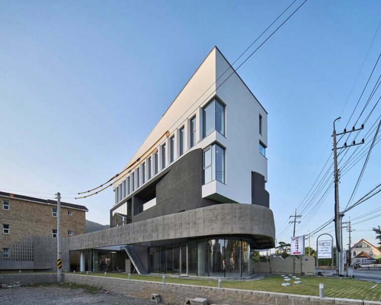 Innovative Design Giyeon-ga Mixed-Use Building - Archzest