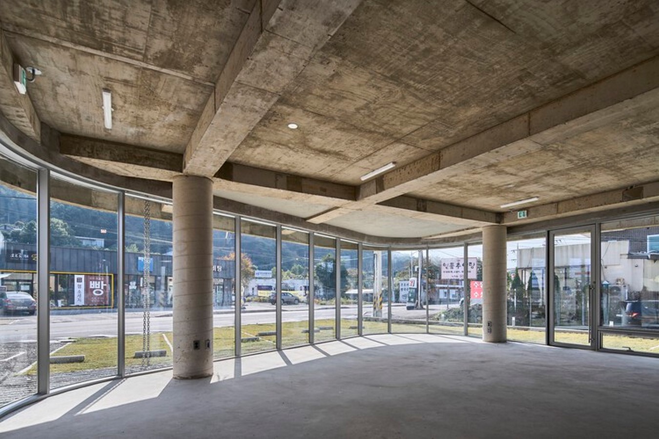 Innovative Design Giyeon-ga Mixed-Use Building - Archzest