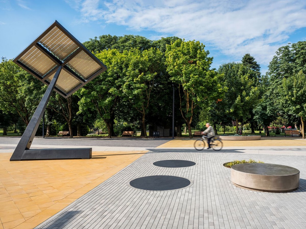 Revitalizing Public Space: The Transformation of Zrinski Square - Archzest