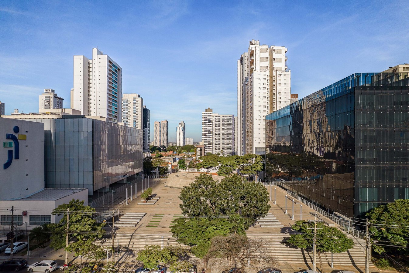 Transformative Architecture: 18th Region Labour Complex in Goiânia ...
